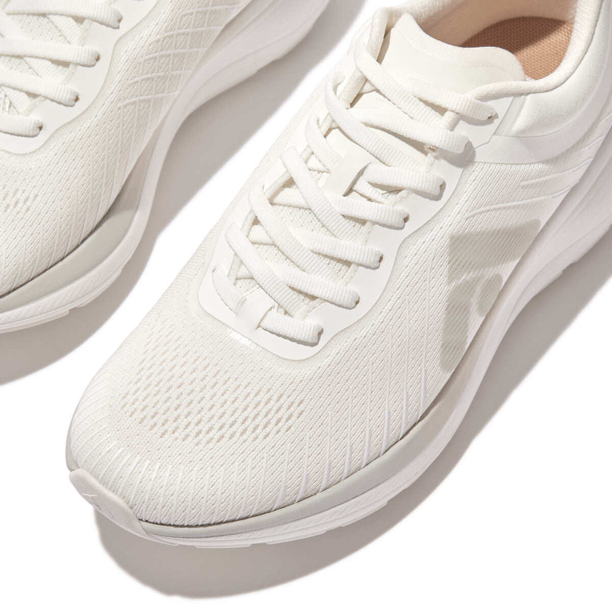 FitFlop FFRUNNER Mesh Running Trainers - Urban White (HF2-194 ...